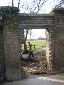 photo_clapperstilegate1 - Teddington, Middlesex, UK