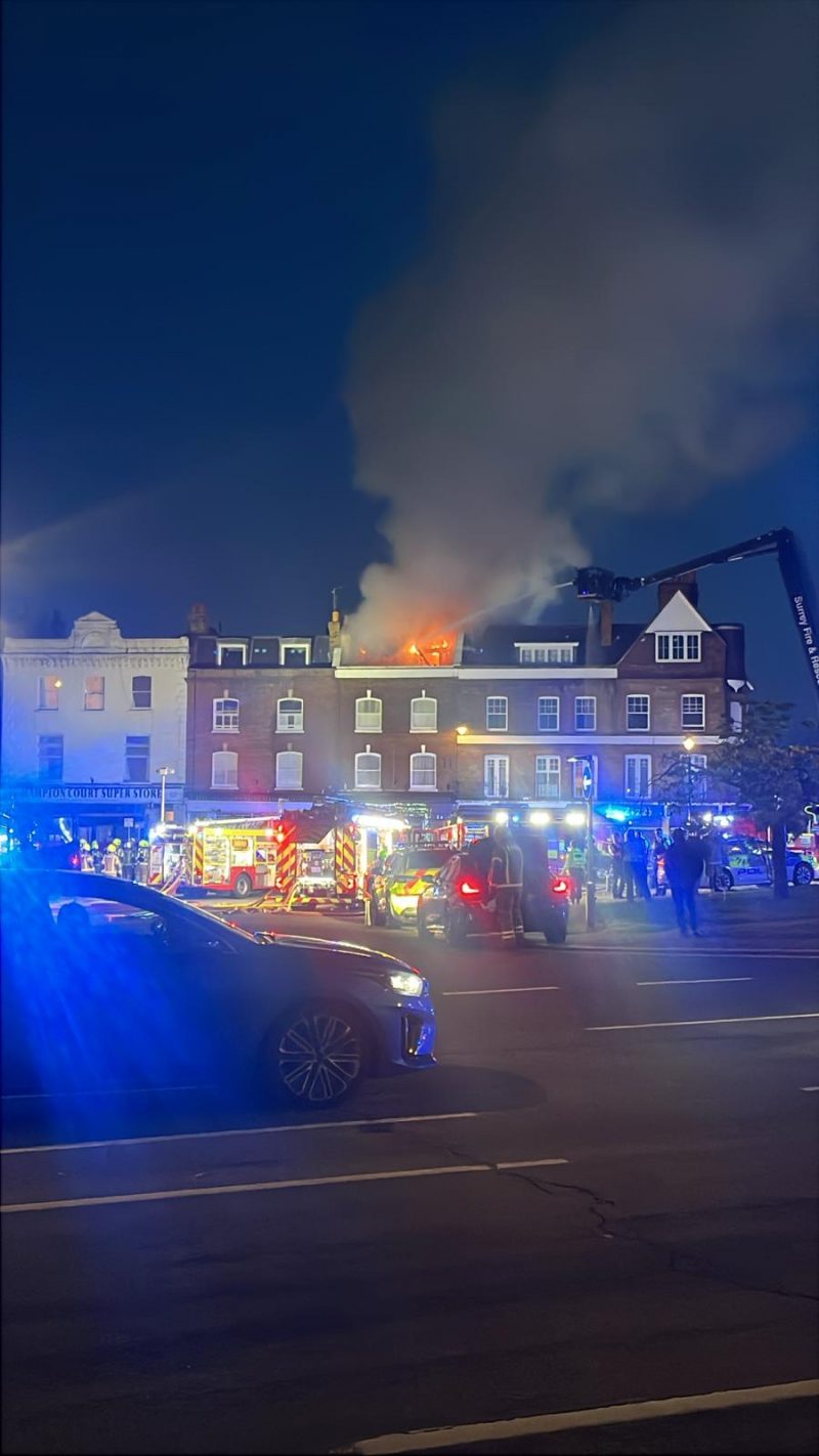 FIREFIGHTERS TACKLE EARLY MORNING BLAZE NEAR HAMPTON COURT - Teddington ...