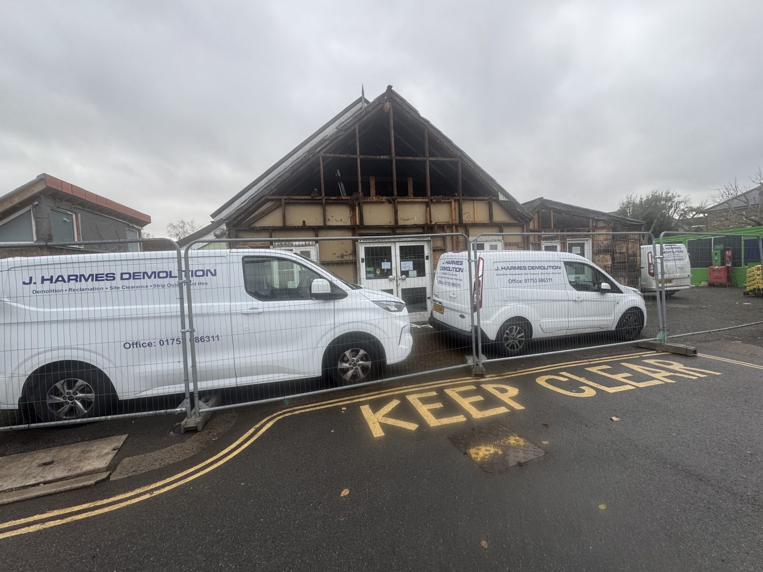 DEMOLITION OF OLD ELLERAY HALL BEGINS - Teddington, Middlesex, UK