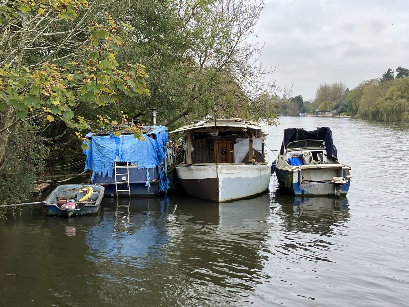 ENVIRONMENT AGENCY WINS COURT FIGHT OVER ILLEGAL BOAT MOORINGS ...